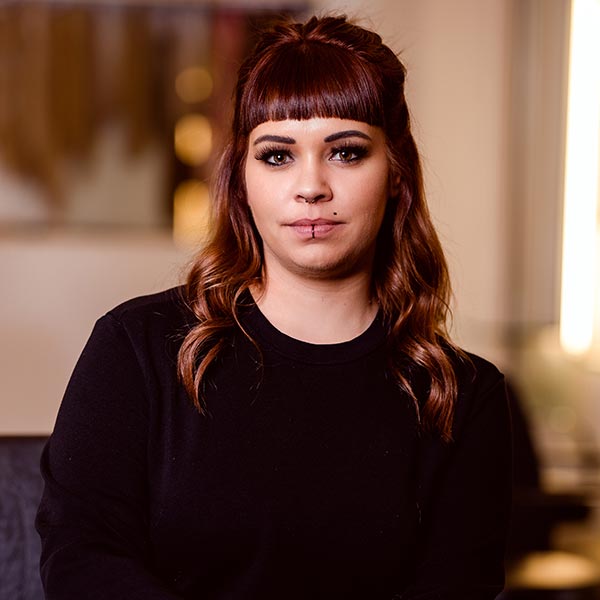 Professionell ausgebildetes Stylisten-Team | DER FRISEUR Pocking